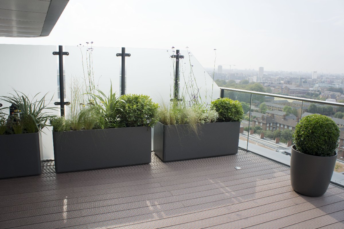 Roof Terrace Design | Roof terrace planters | Outdoor Planters ...