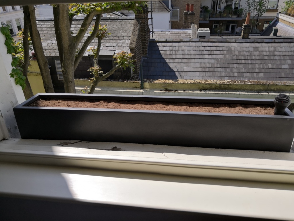 Polystone window box – London Planters